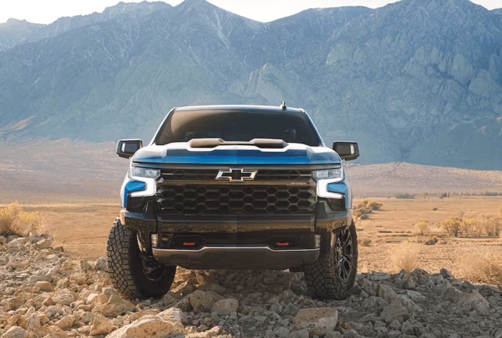 Revving Up Excellence: The New Features of the 2024 Chevrolet Silverado ...