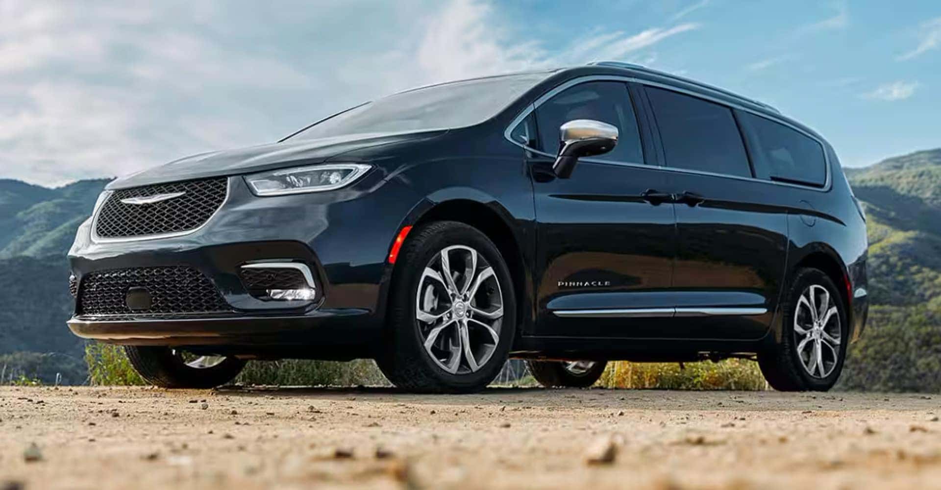 2025 Chrysler Pacifica for Sale in Fitchburg | Ron Bouchard